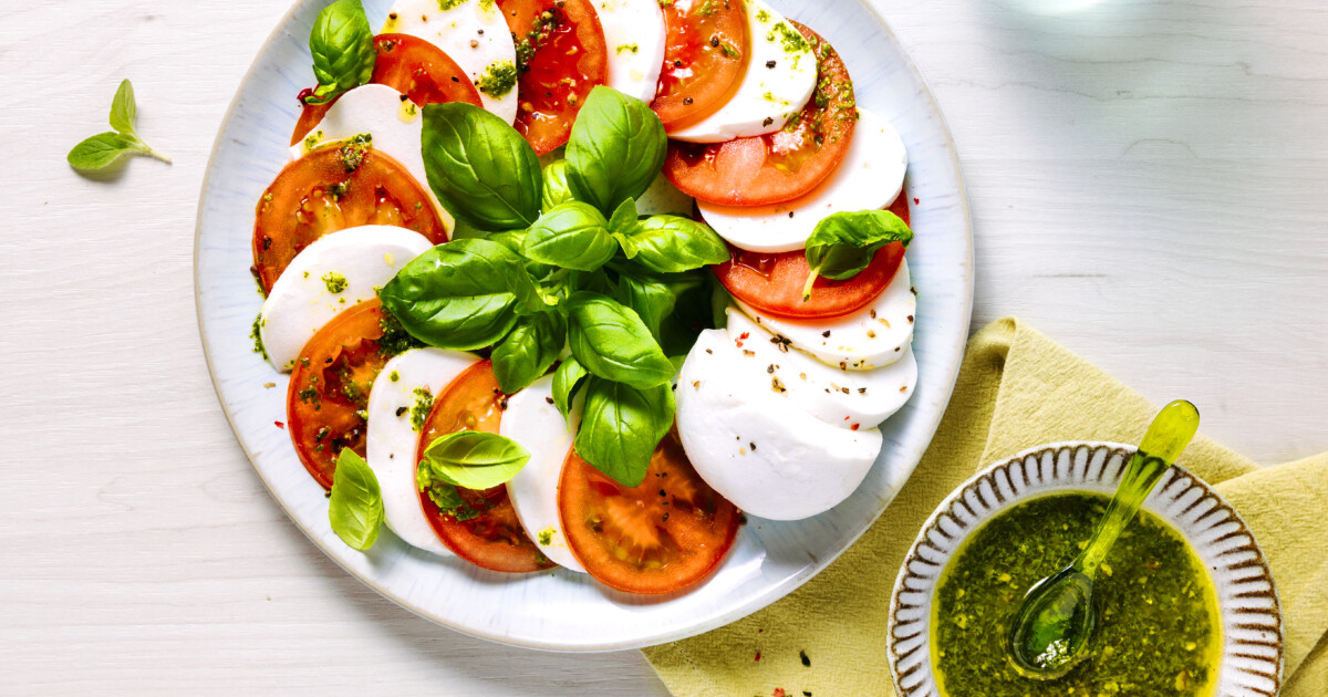 Caprese Salat mit Bärlauchpesto